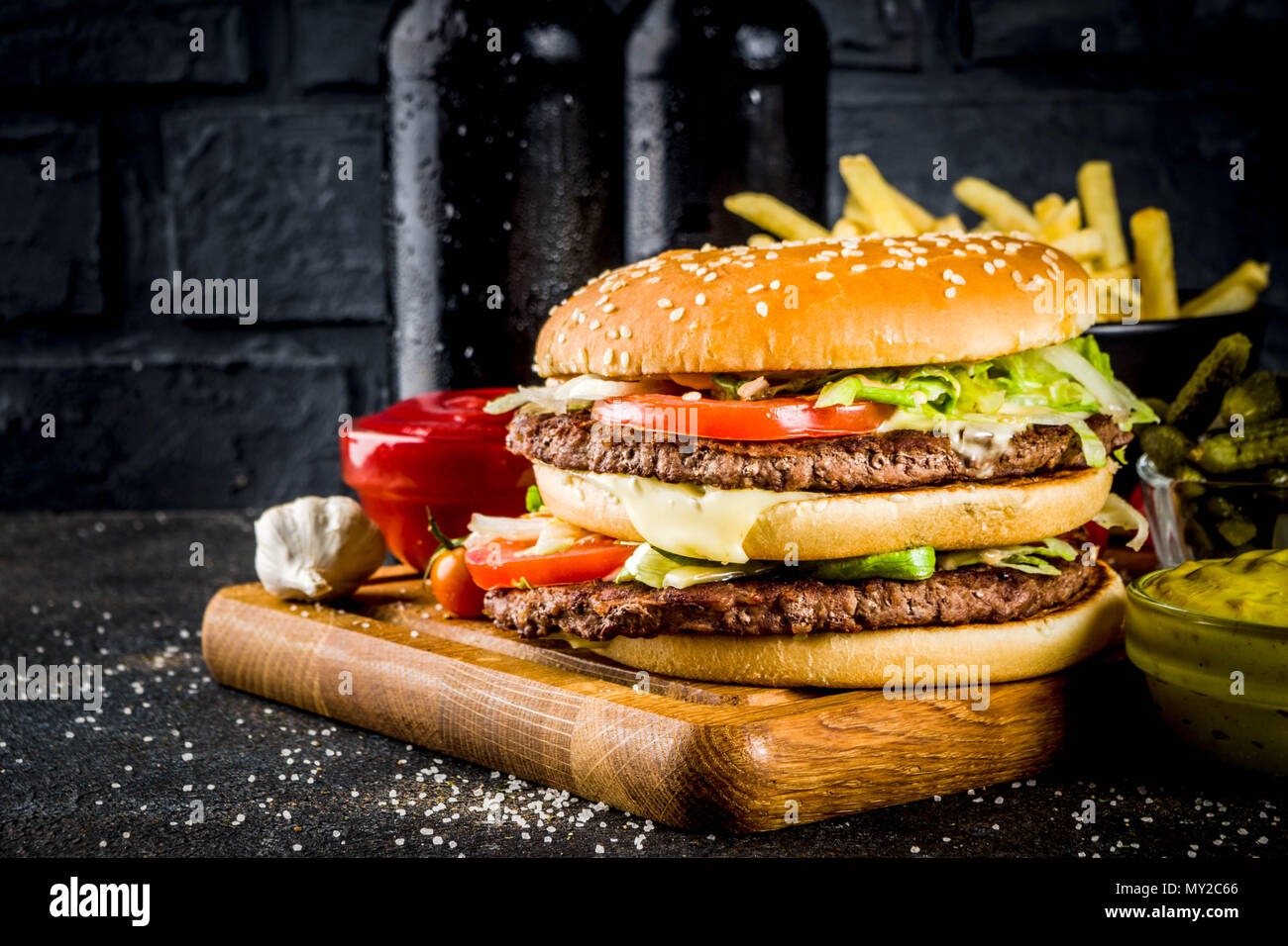 Wet burgers hi-res stock photography and images - Alamy