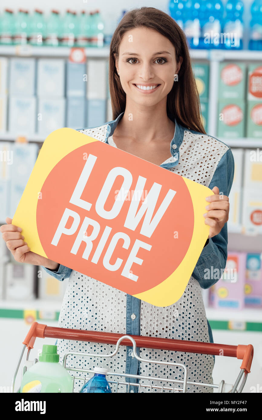 Everyday low price sign hi-res stock photography and images - Alamy