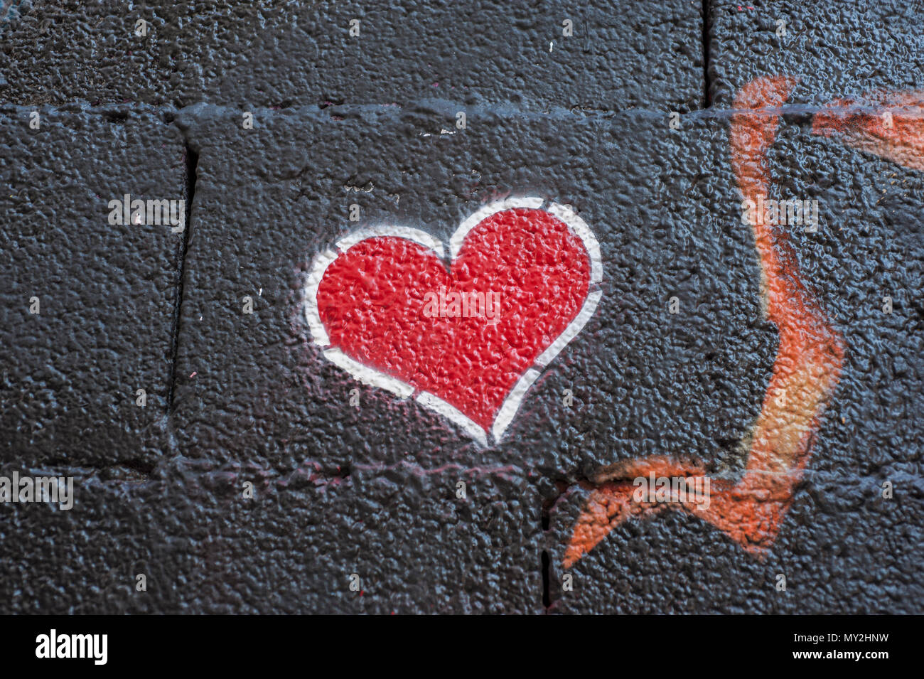 Graffiti de corazon hi-res stock photography and images - Alamy