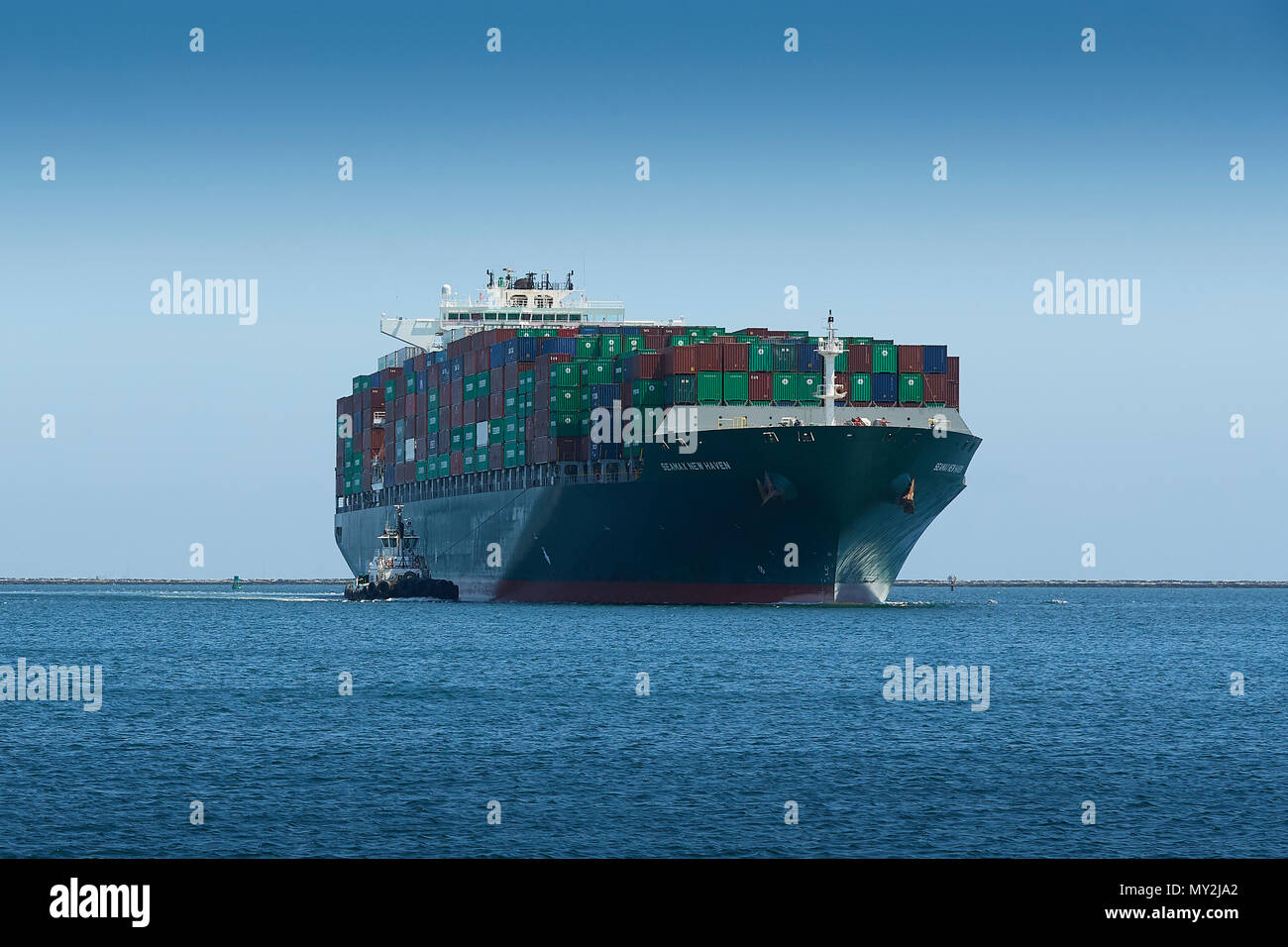 The Container Ship, SEAMAX NEW HAVEN, Entering The Los Angeles Main ...