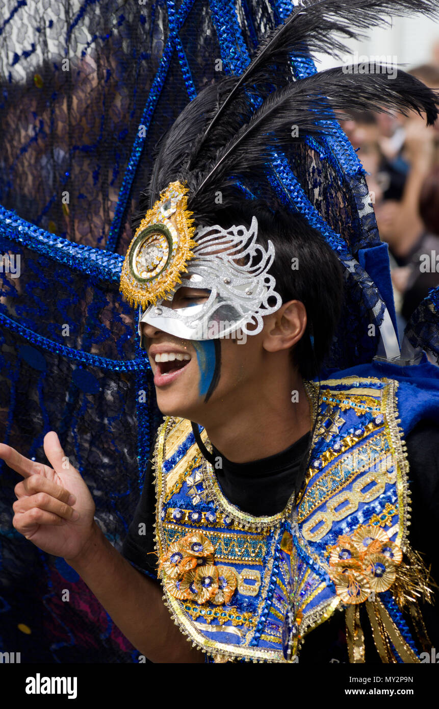 LONDON - AUG 29: Performer takes part in the Notting Hill Carnival on ...