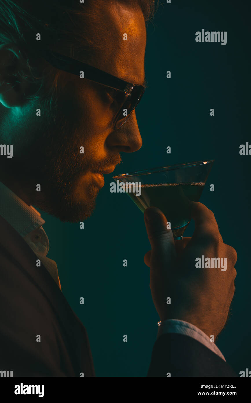 Young adult cocktail suit hi-res stock photography and images - Alamy