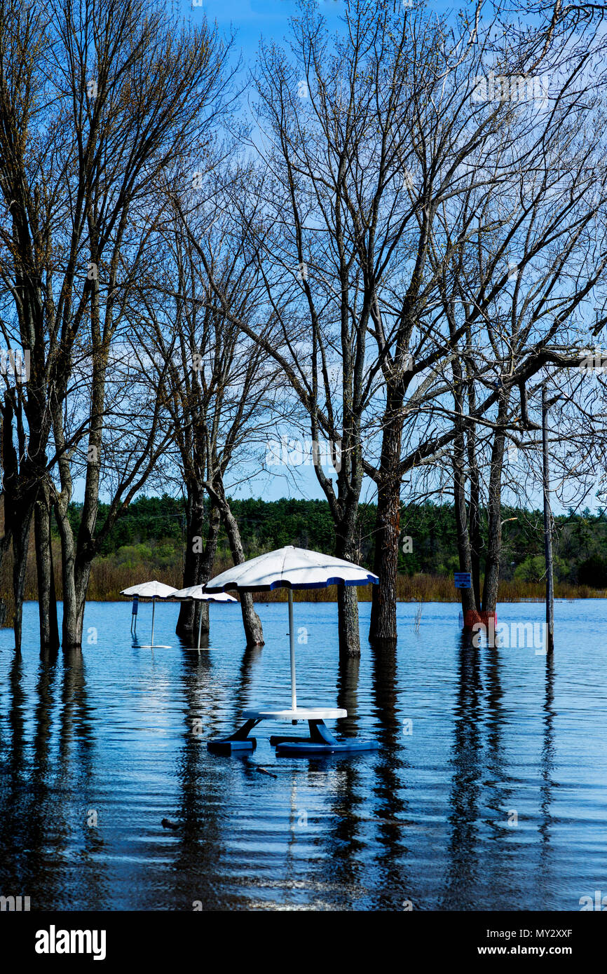 Overflow area hi-res stock photography and images - Alamy
