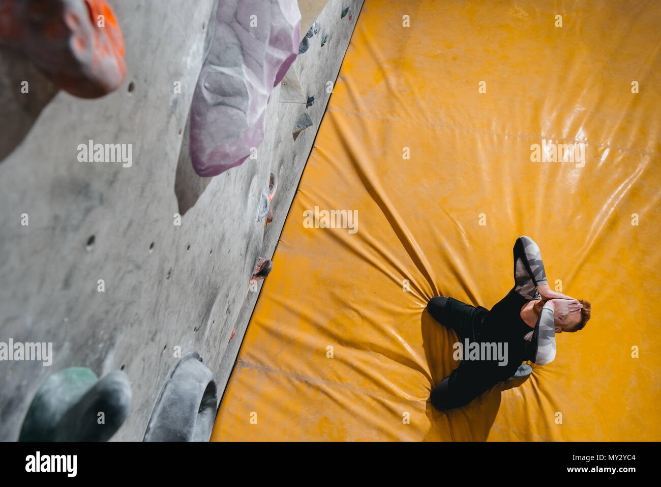 Man sitting on a mat hi-res stock photography and images - Alamy