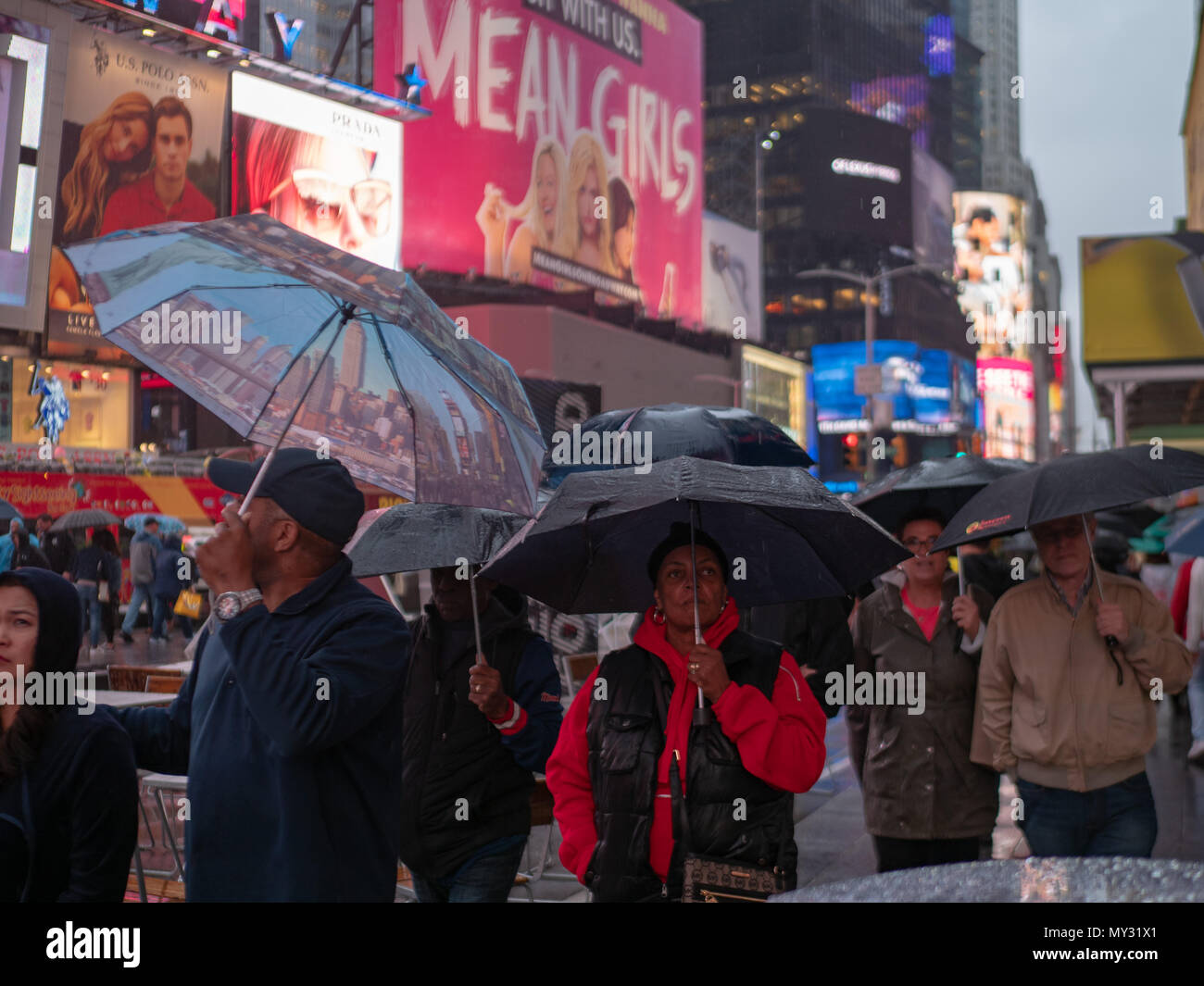 Drag walkers hi-res stock photography and images - Alamy