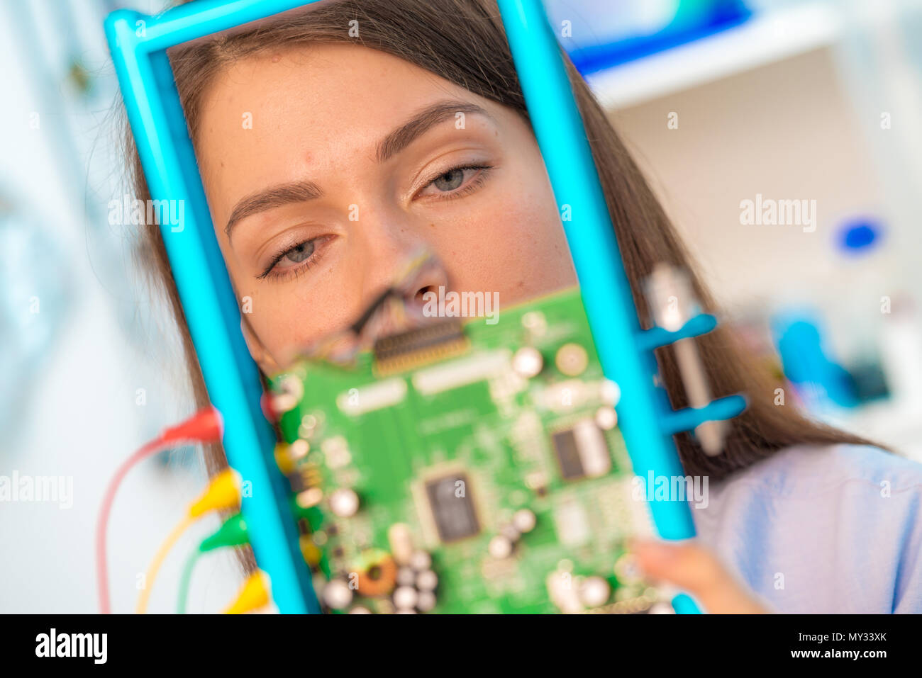 Physics class hi-res stock photography and images - Alamy