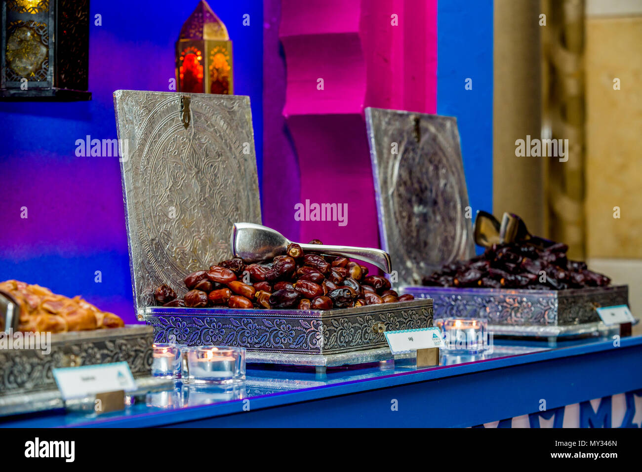 Display of dates hi-res stock photography and images - Alamy