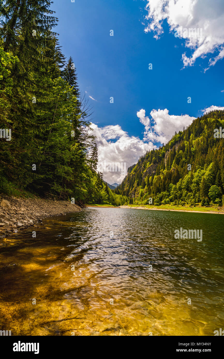 Landscape with a beautiful lake in Parang mountains, Romania Stock ...