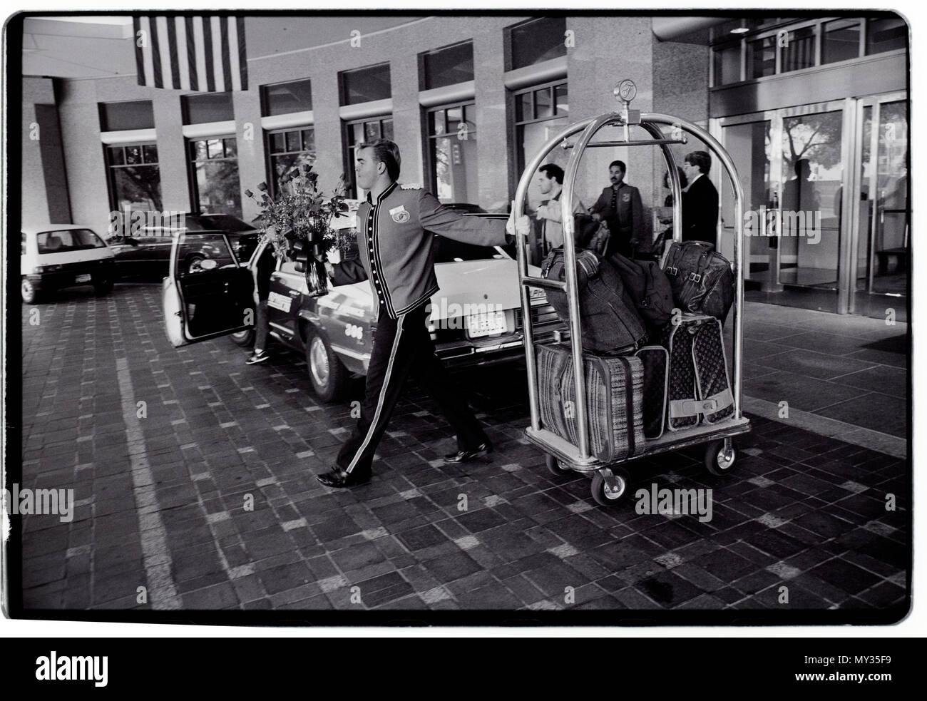 Bell Hop Stock Photos & Bell Hop Stock Images - Alamy