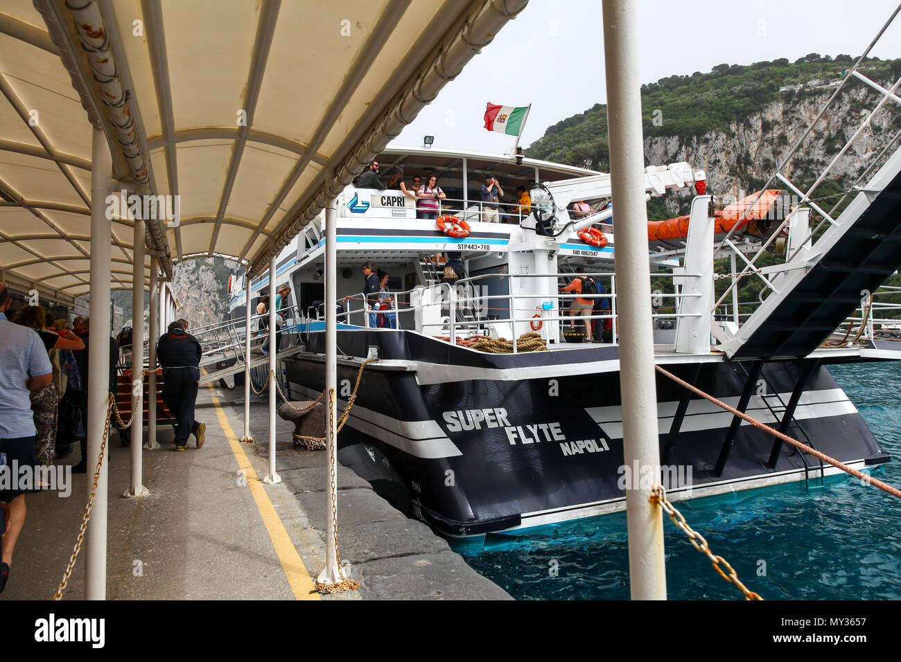 Capri ferry hi-res stock photography and images - Alamy