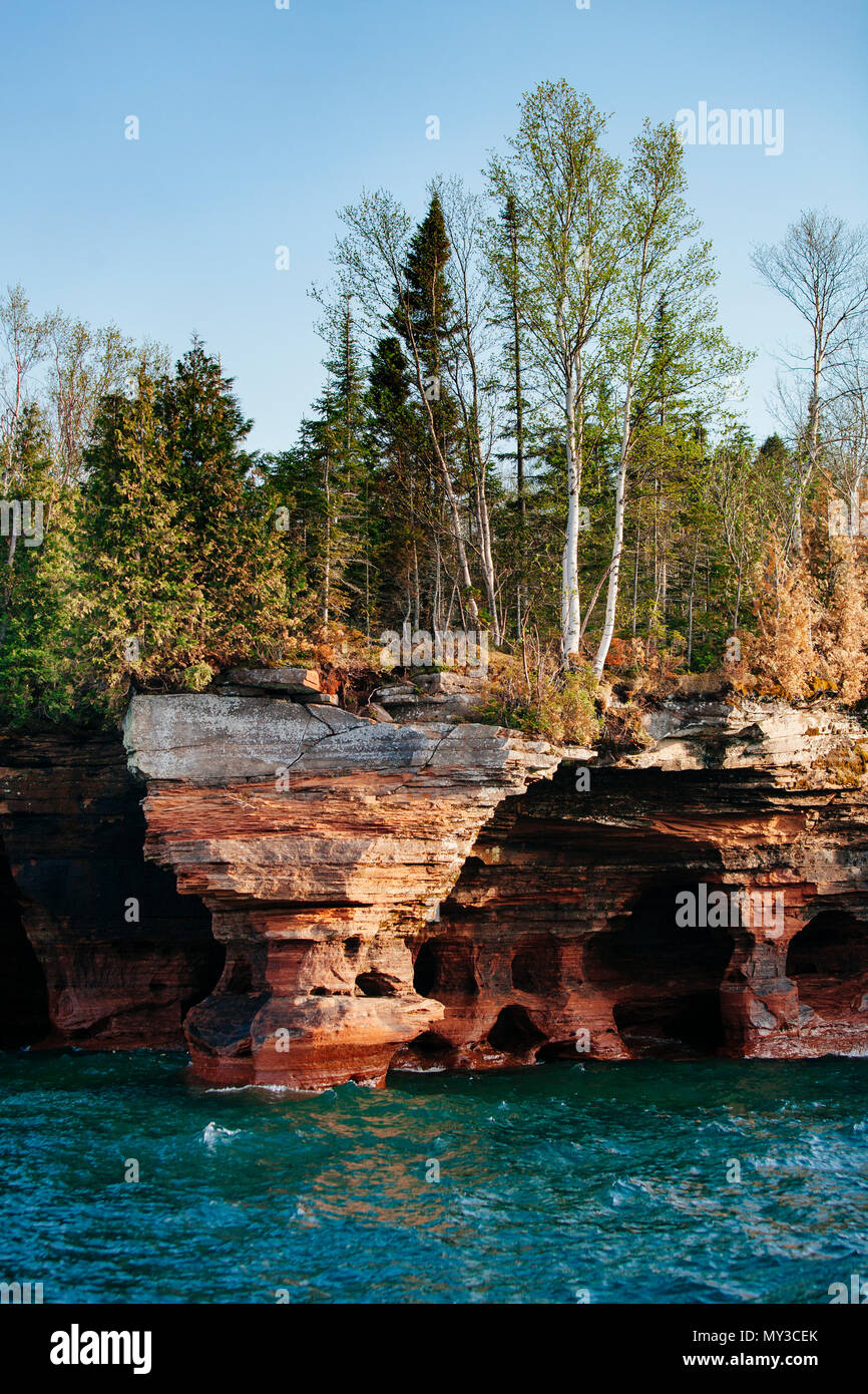 Devil's Island on Lake Superior and the Apostle Islands National ...