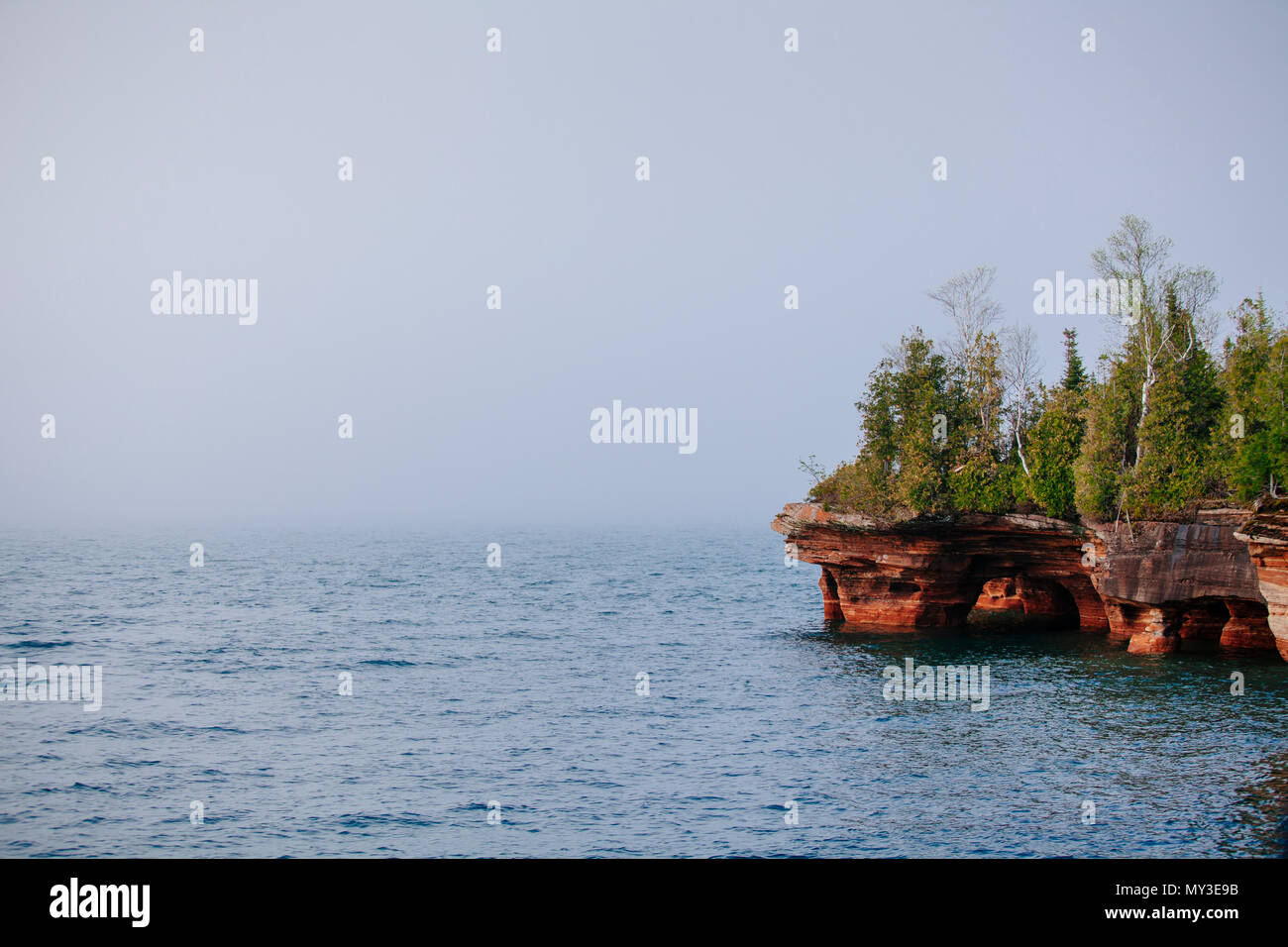 Devil's Island Lighthouse on Lake Superior and the Apostle Islands ...