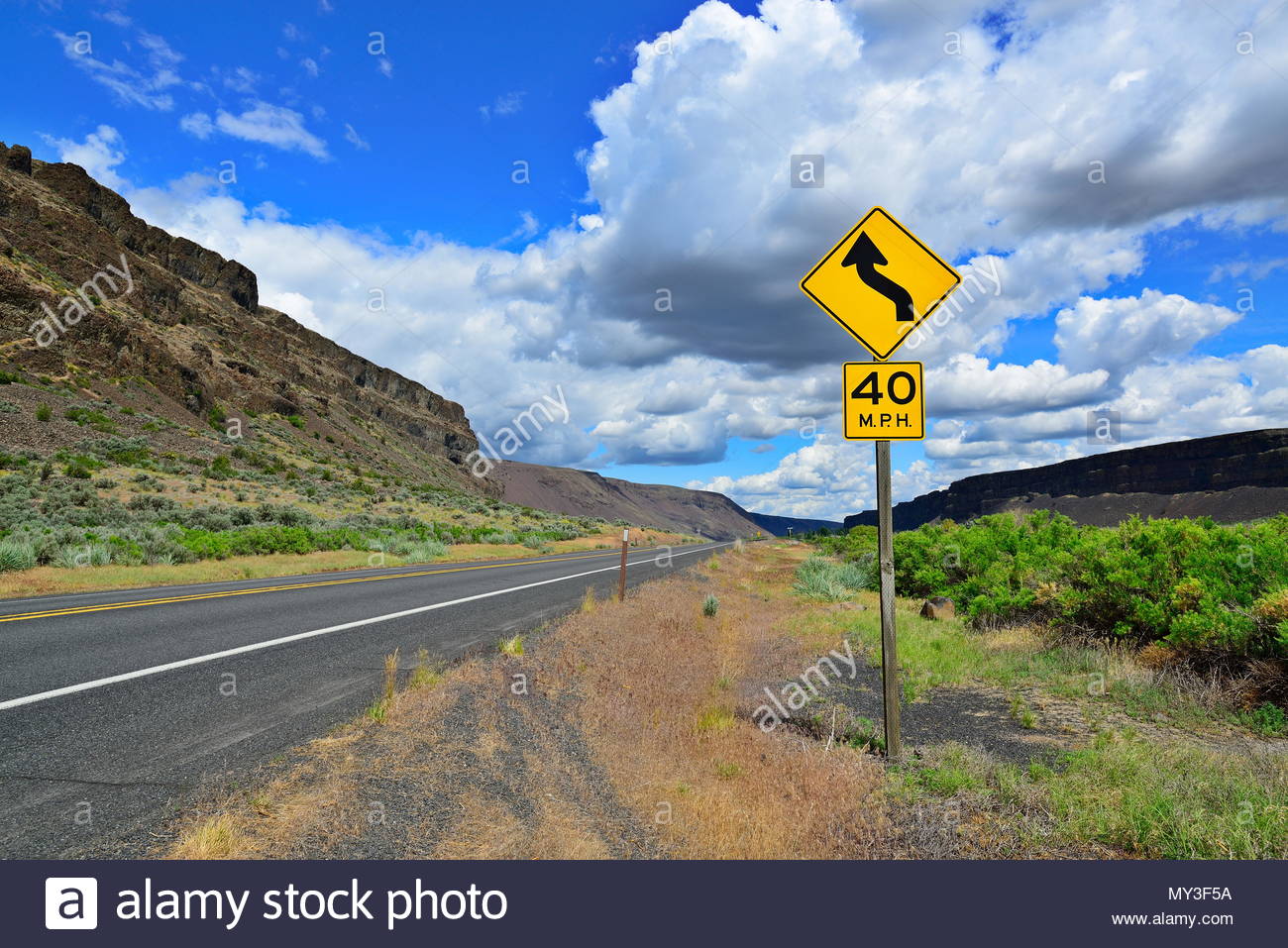 Speed Limit 40 Stock Photos & Speed Limit 40 Stock Images - Alamy