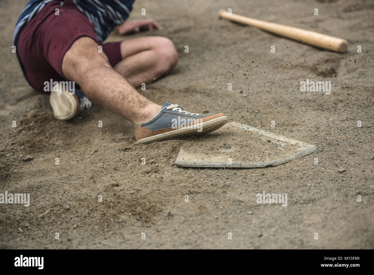 Player reaching hi-res stock photography and images - Alamy