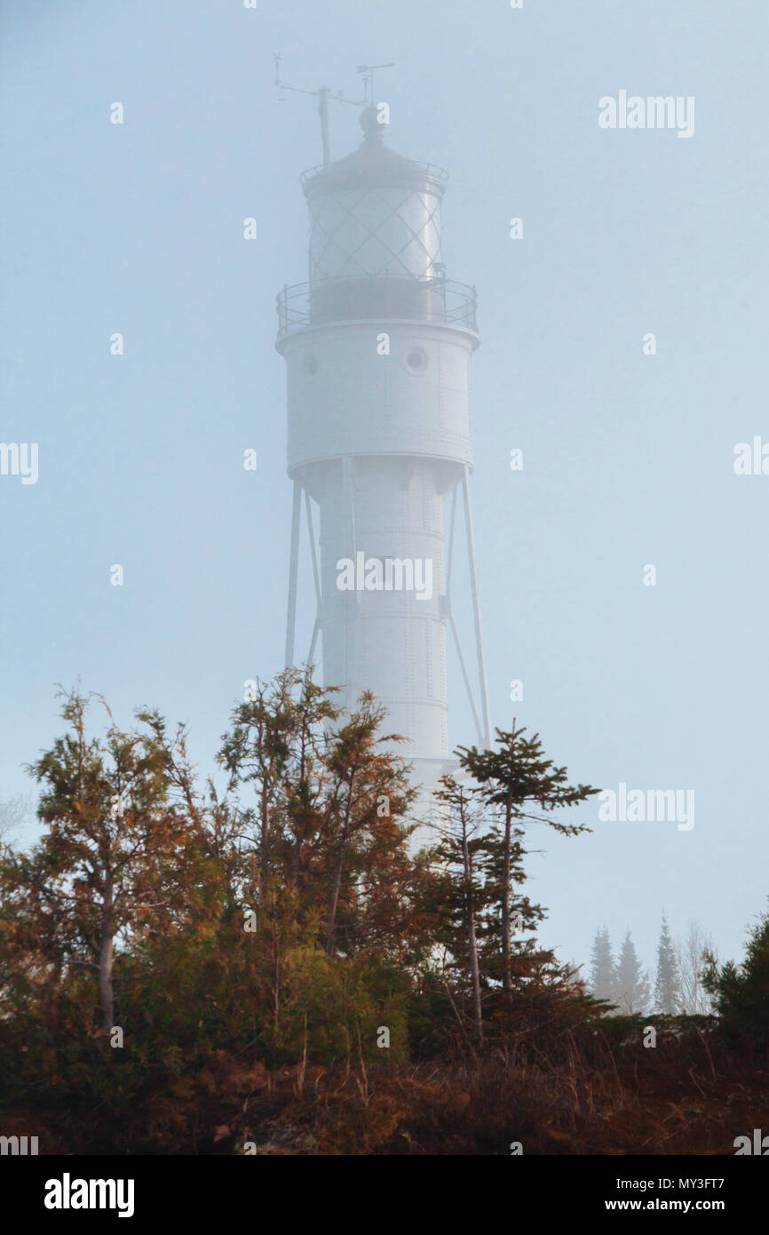 Devil's Island Lighthouse on Lake Superior and the Apostle Islands ...
