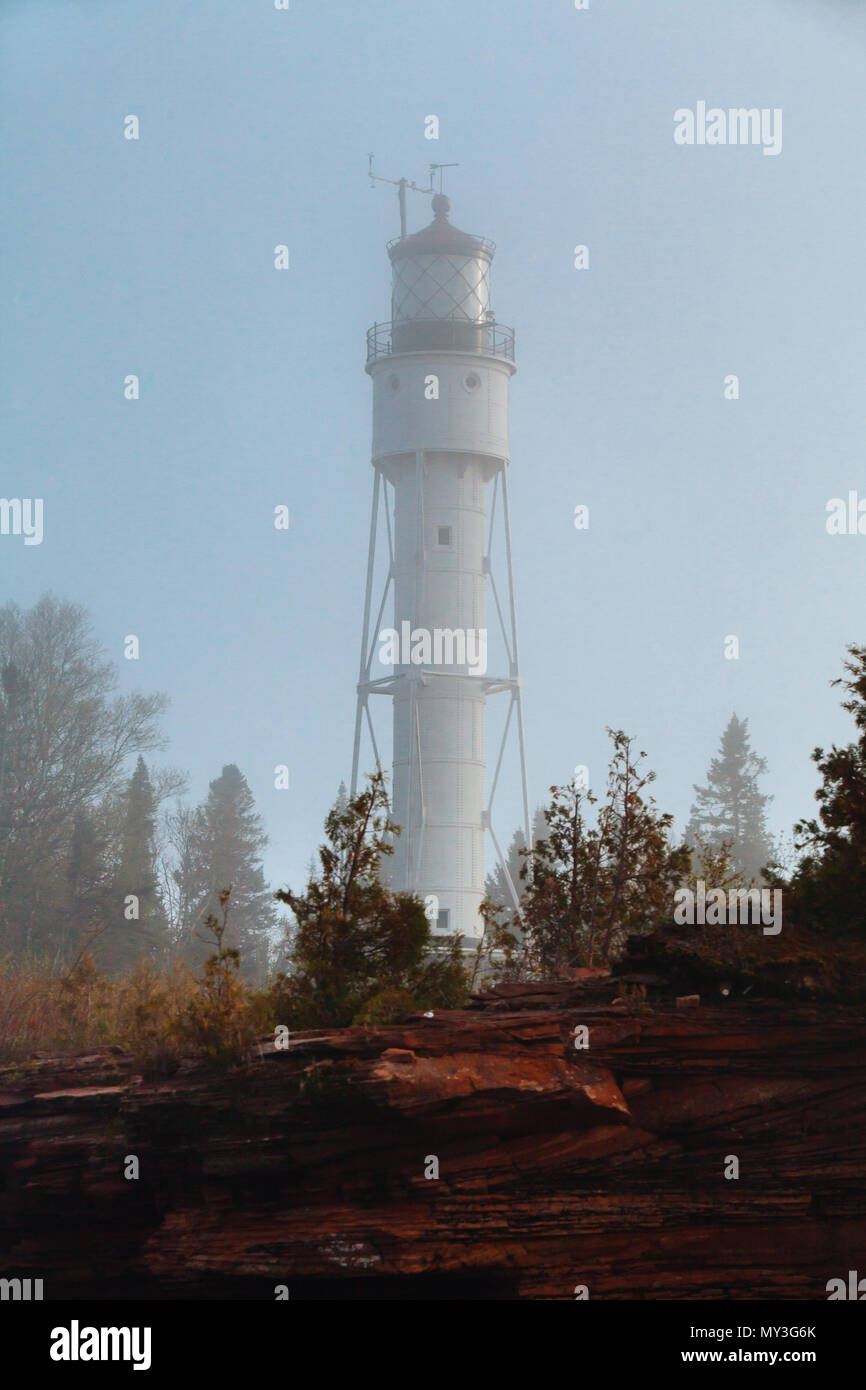 Devil's Island Lighthouse on Lake Superior and the Apostle Islands ...