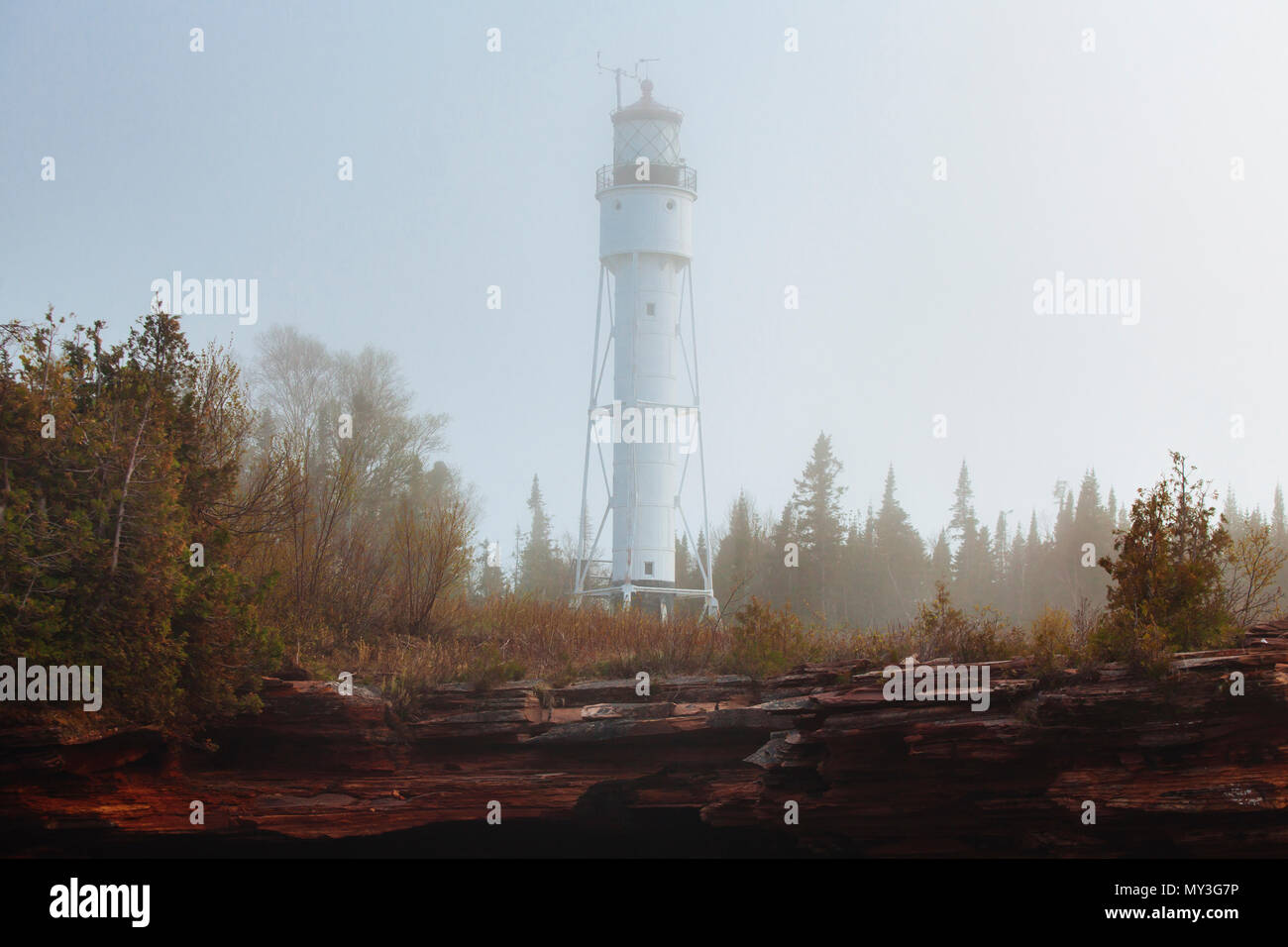 Devil's Island Lighthouse on Lake Superior and the Apostle Islands ...