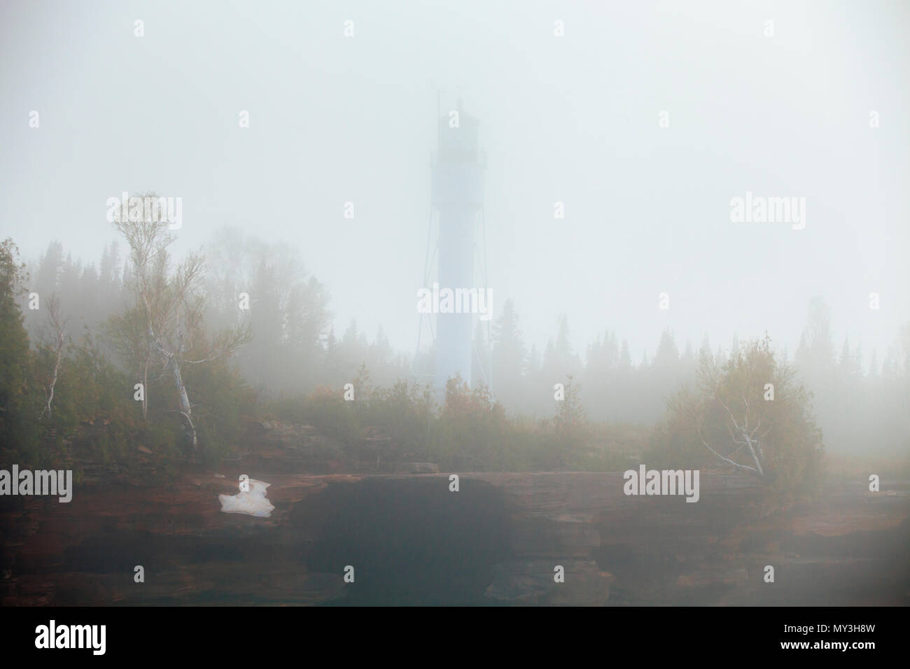 Devil's Island Lighthouse on Lake Superior and the Apostle Islands ...