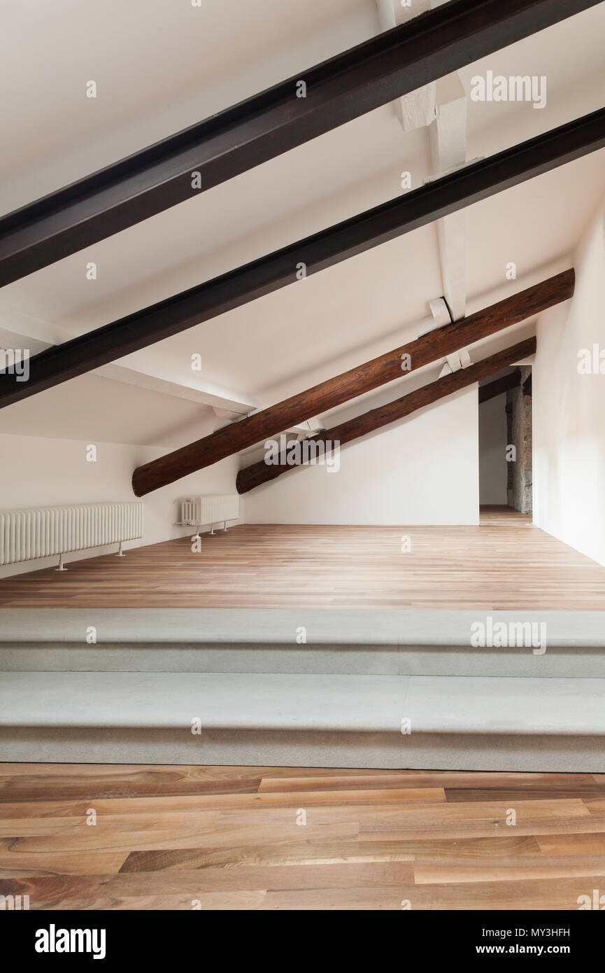 Interior nice loft, wide empty room Stock Photo - Alamy