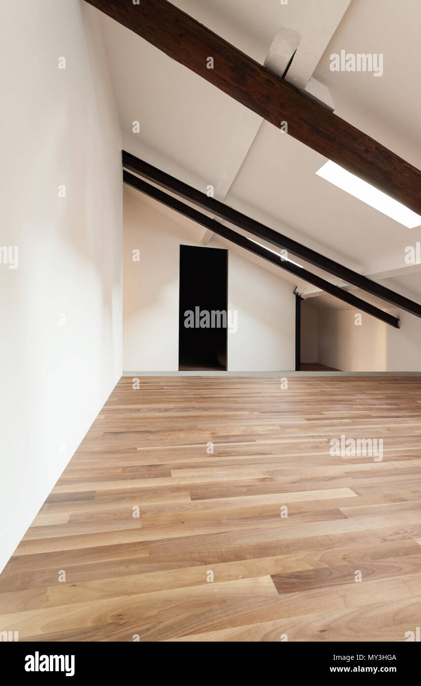 Interior nice loft, wide empty room Stock Photo - Alamy