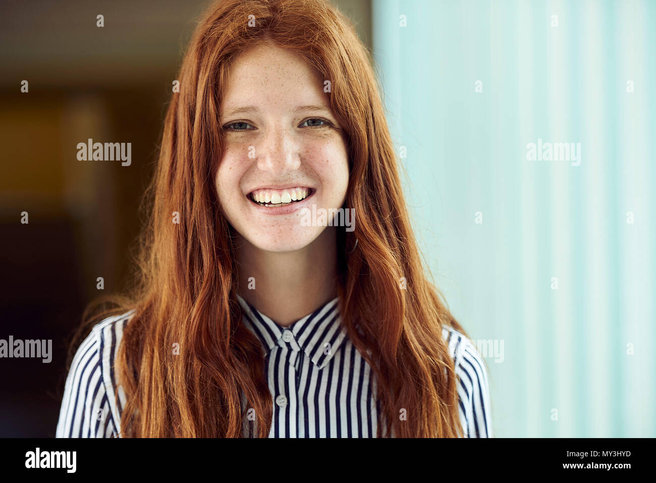 Young woman smiling, portrait Stock Photo - Alamy