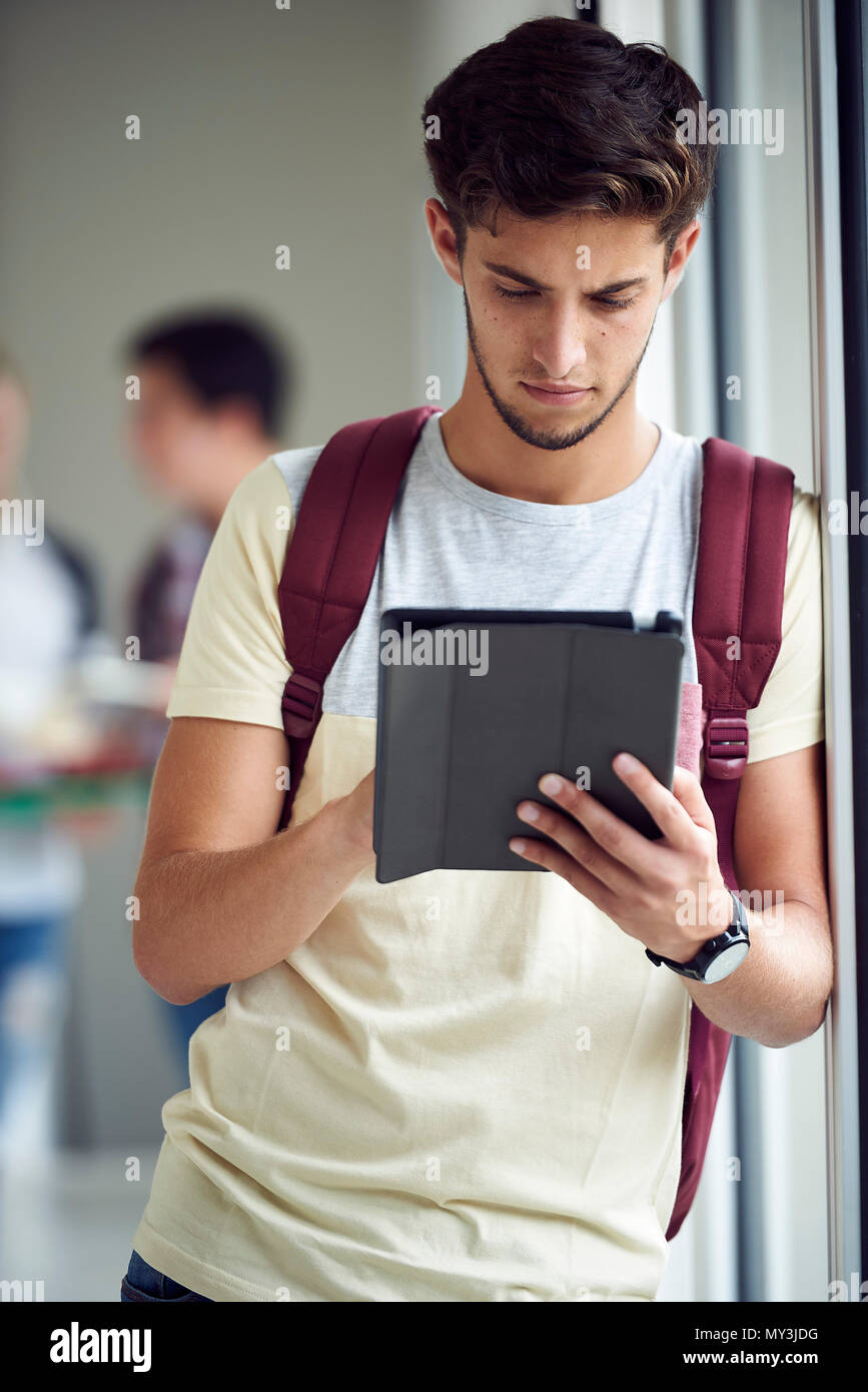 Digital classes hi-res stock photography and images - Alamy