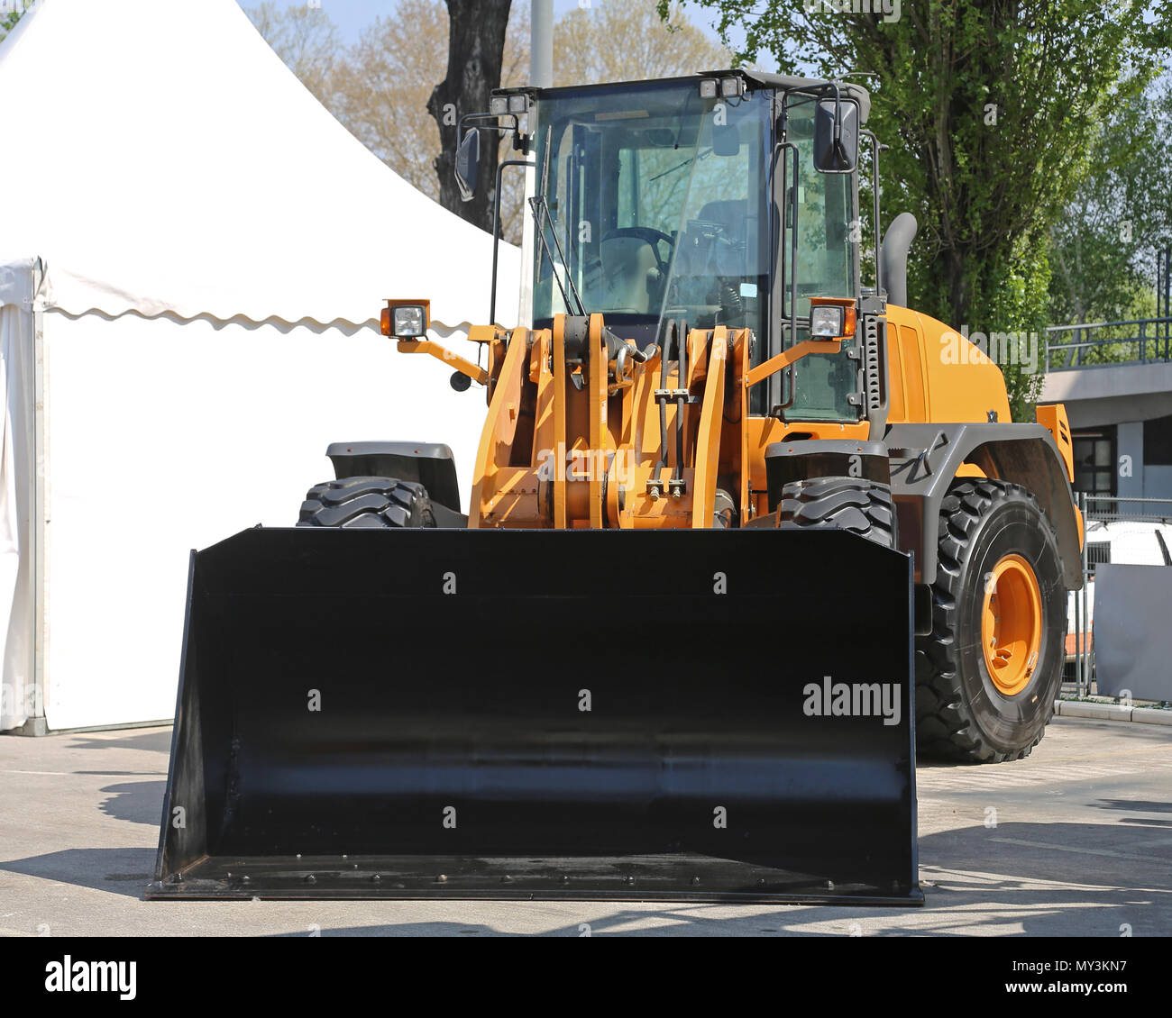 Front End Loader Digger Construction Machinery Stock Photo - Alamy