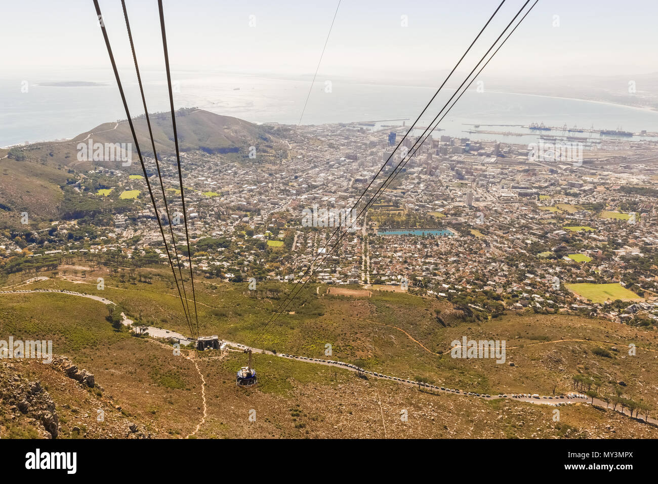 Panoramic view at the city of Cape Town and cable car on Table Mountain ...
