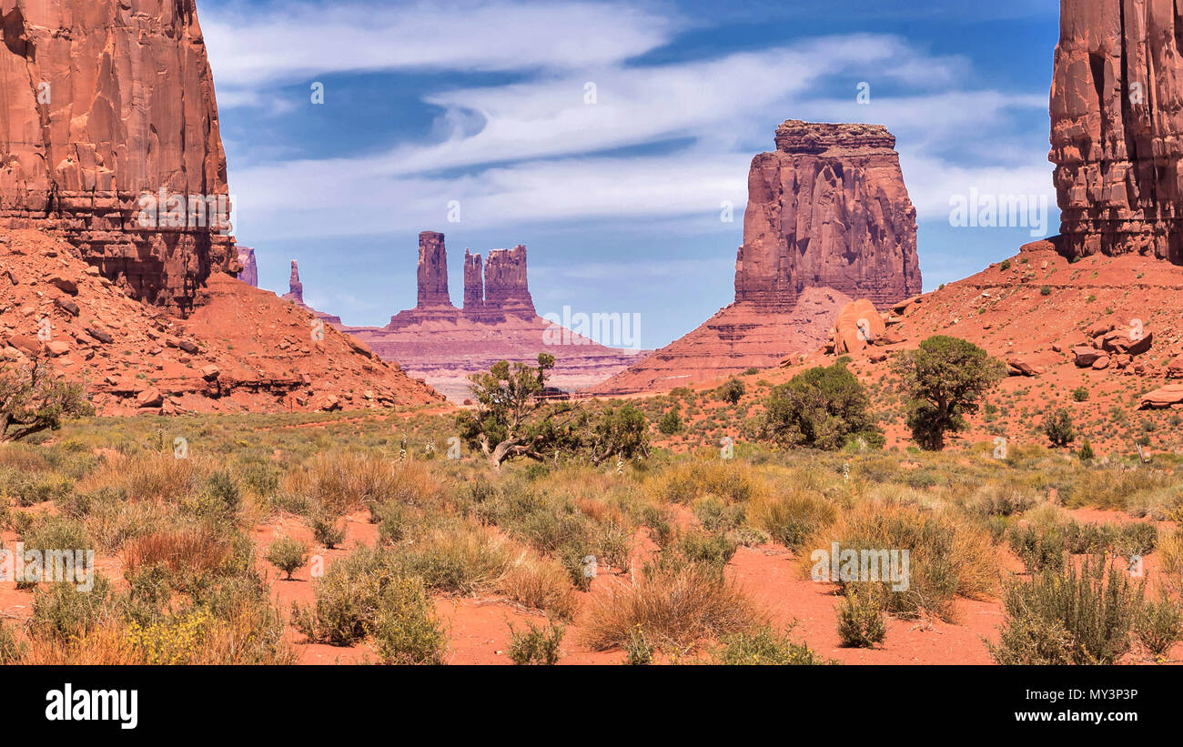 Navajo guides monument valley hi-res stock photography and images - Alamy