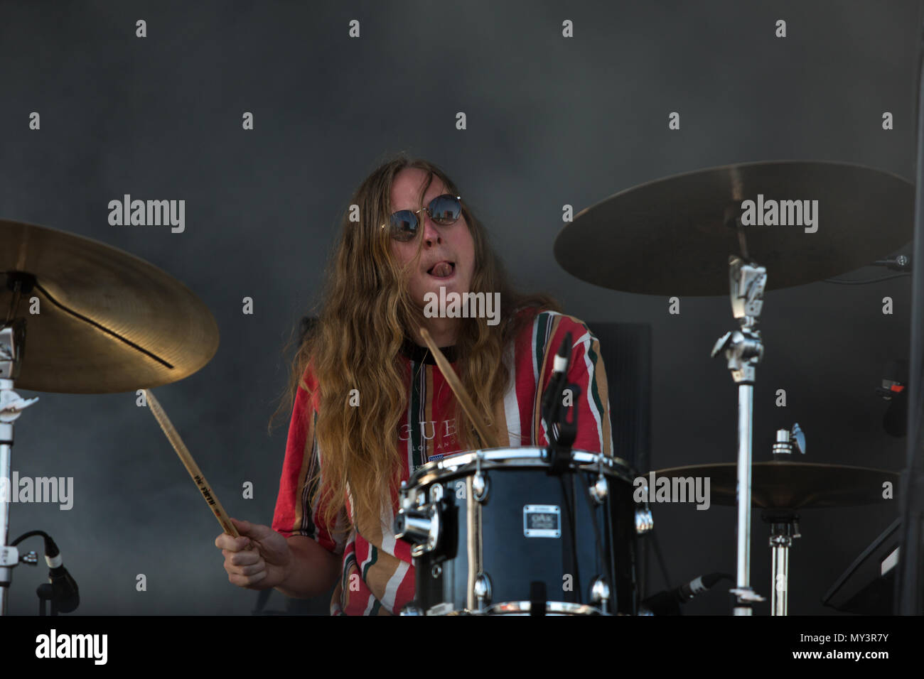 Harry Day of Middle Kids performing at the 2018 Field Trip Music & Arts ...