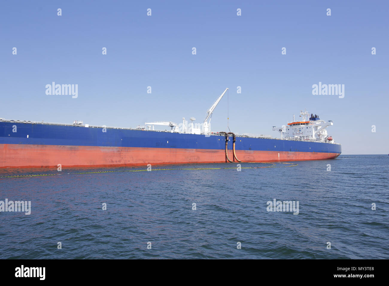 Oil tanker unloading cargo hi-res stock photography and images - Alamy