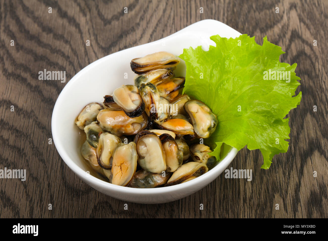 Marinated blue mussels hi-res stock photography and images - Alamy