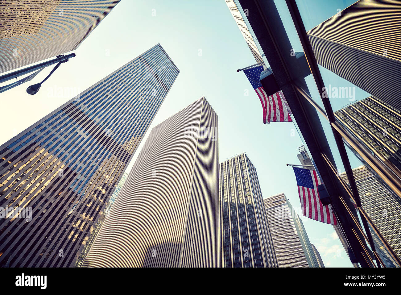 Vintage american skyscrapers hi-res stock photography and images - Alamy
