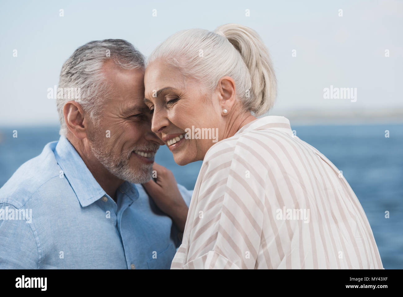 Old grey haired couple hi-res stock photography and images - Alamy