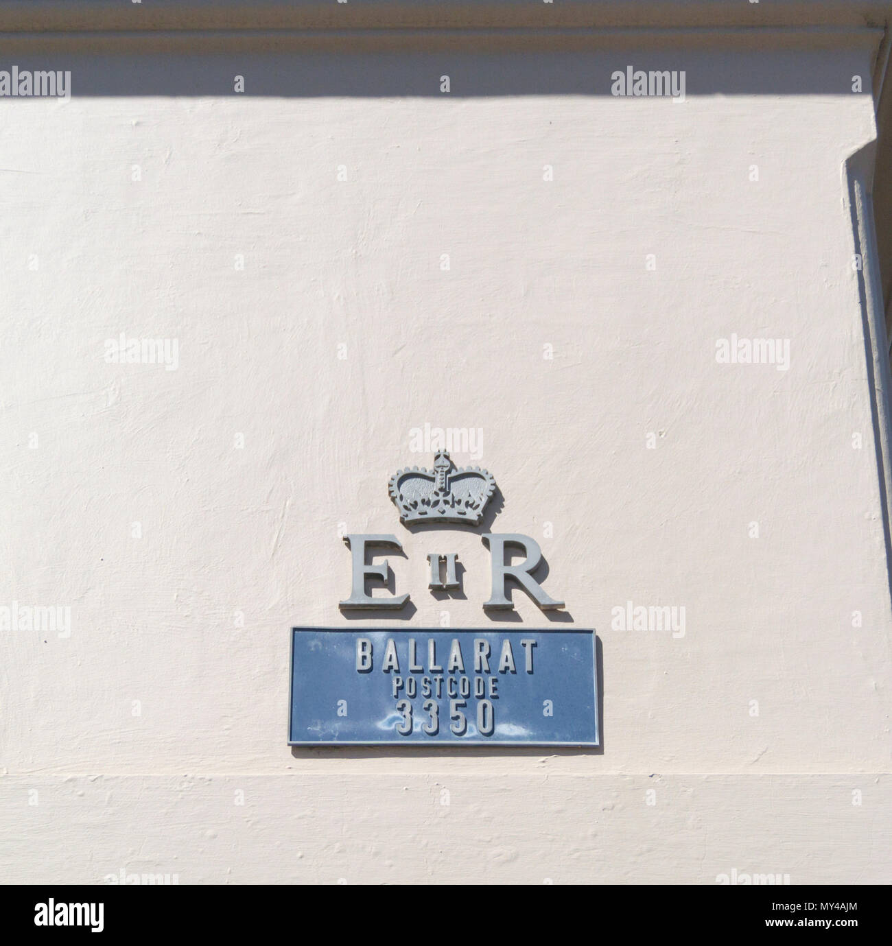 Town and postcode sign hi-res stock photography and images - Alamy