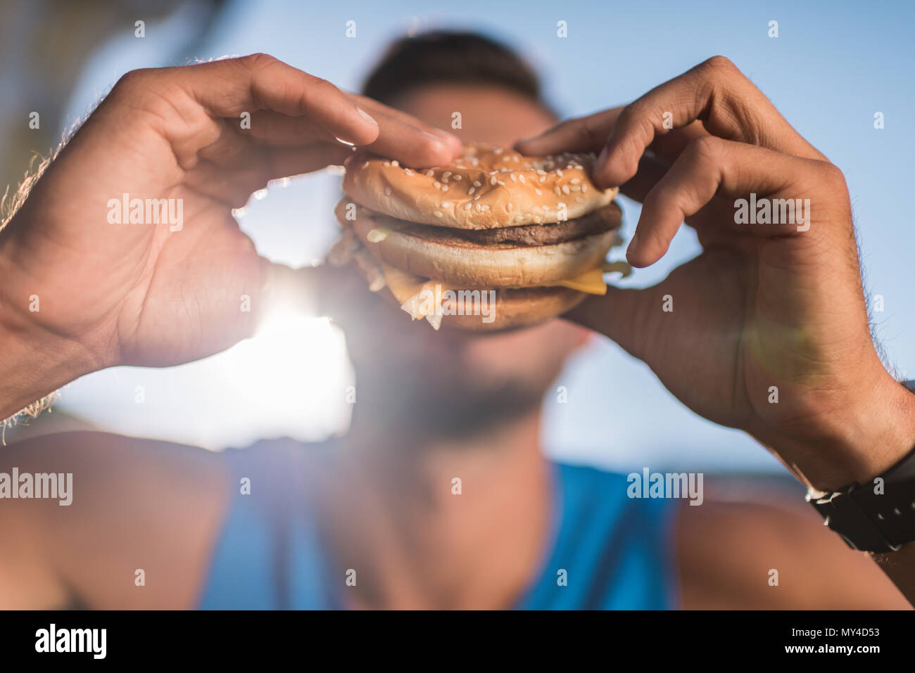 Unhealthy hamburger hi-res stock photography and images - Alamy