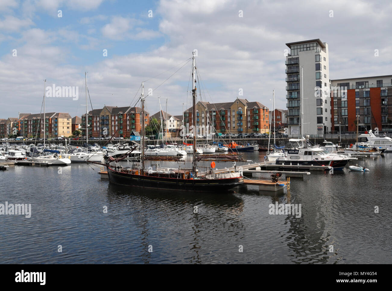 Old Swansea Docks High Resolution Stock Photography and Images - Alamy