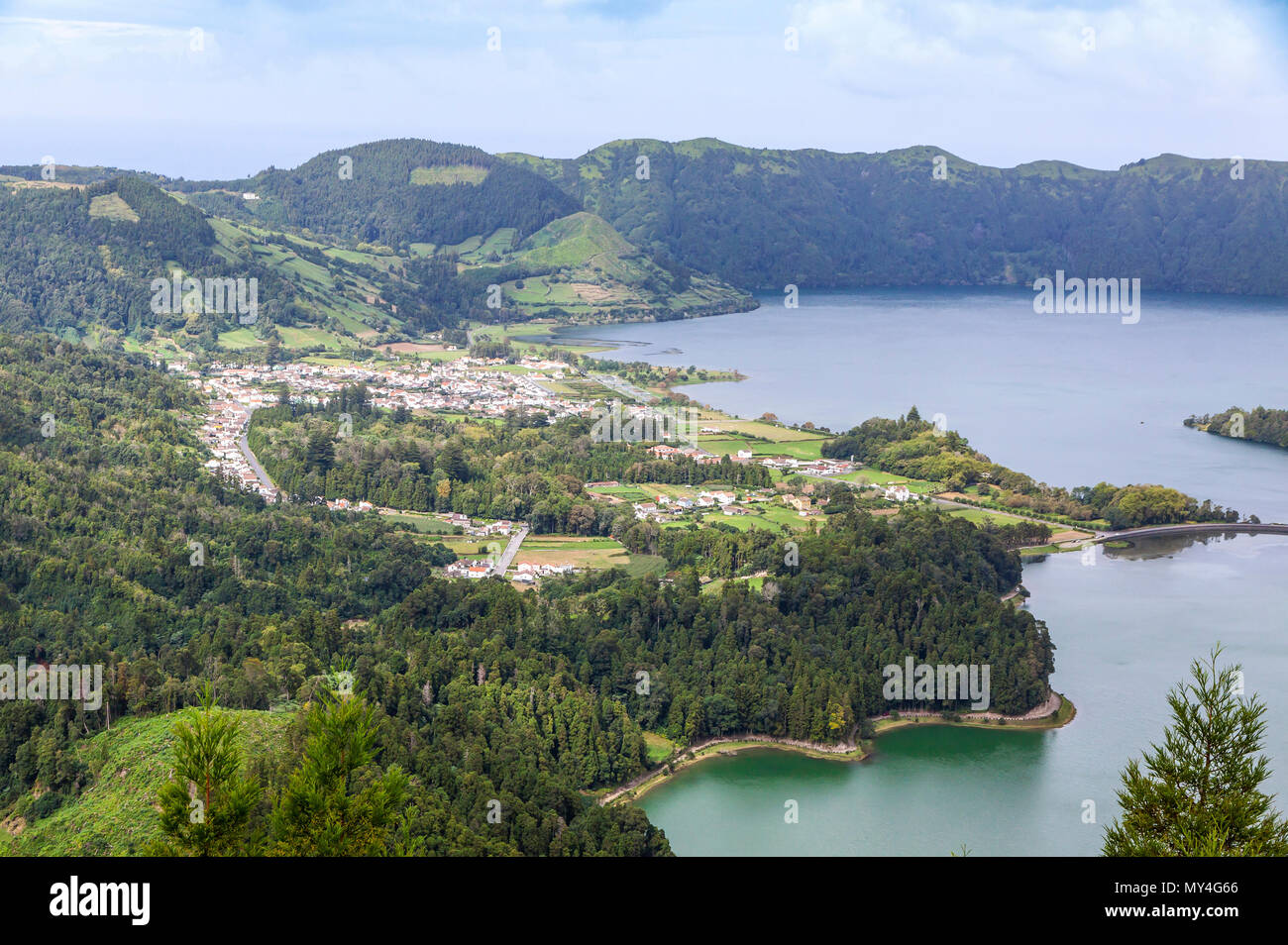 Sete cidades crater lake azores hi-res stock photography and images - Alamy