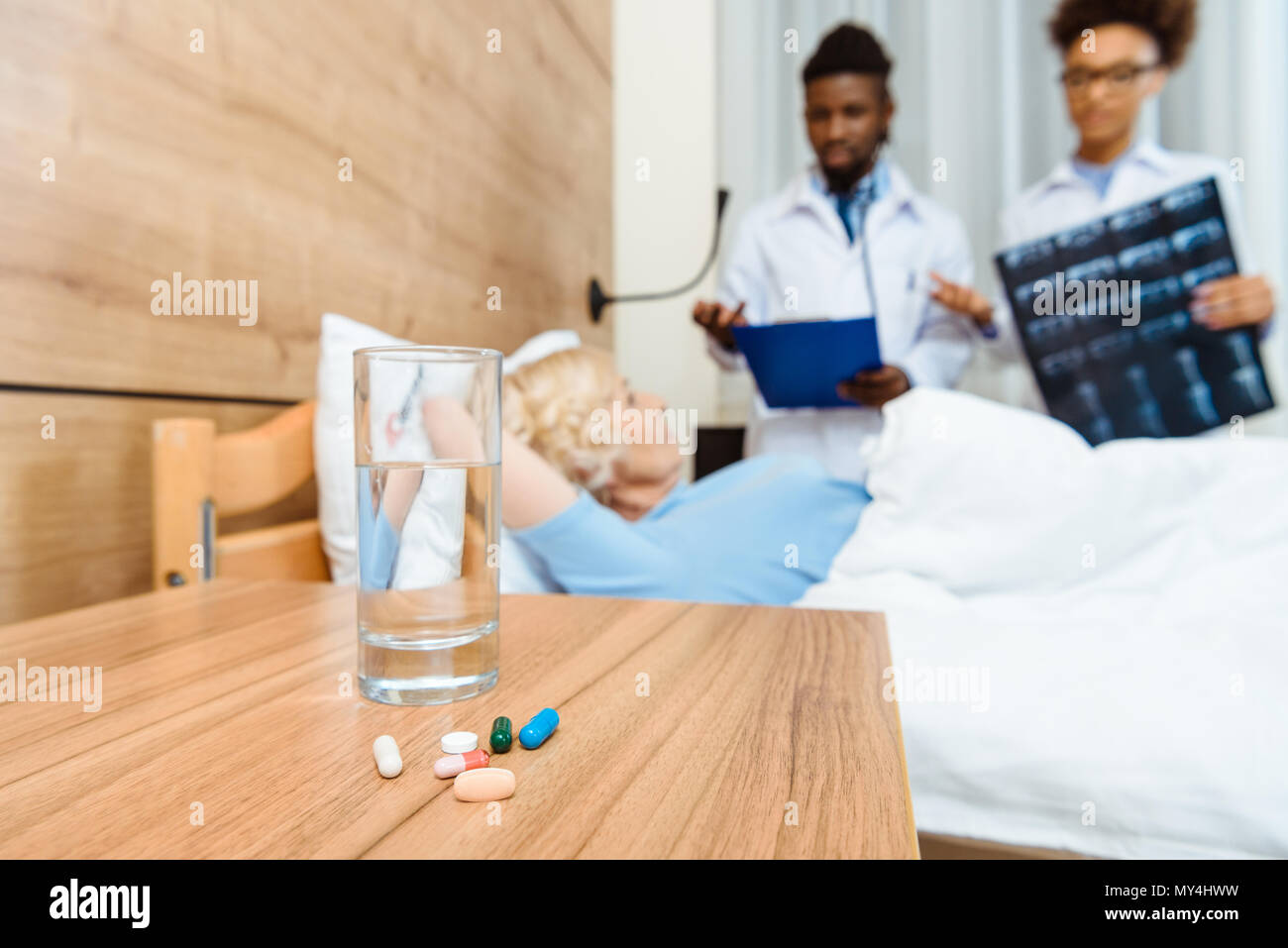 Pills bedside hi-res stock photography and images - Alamy