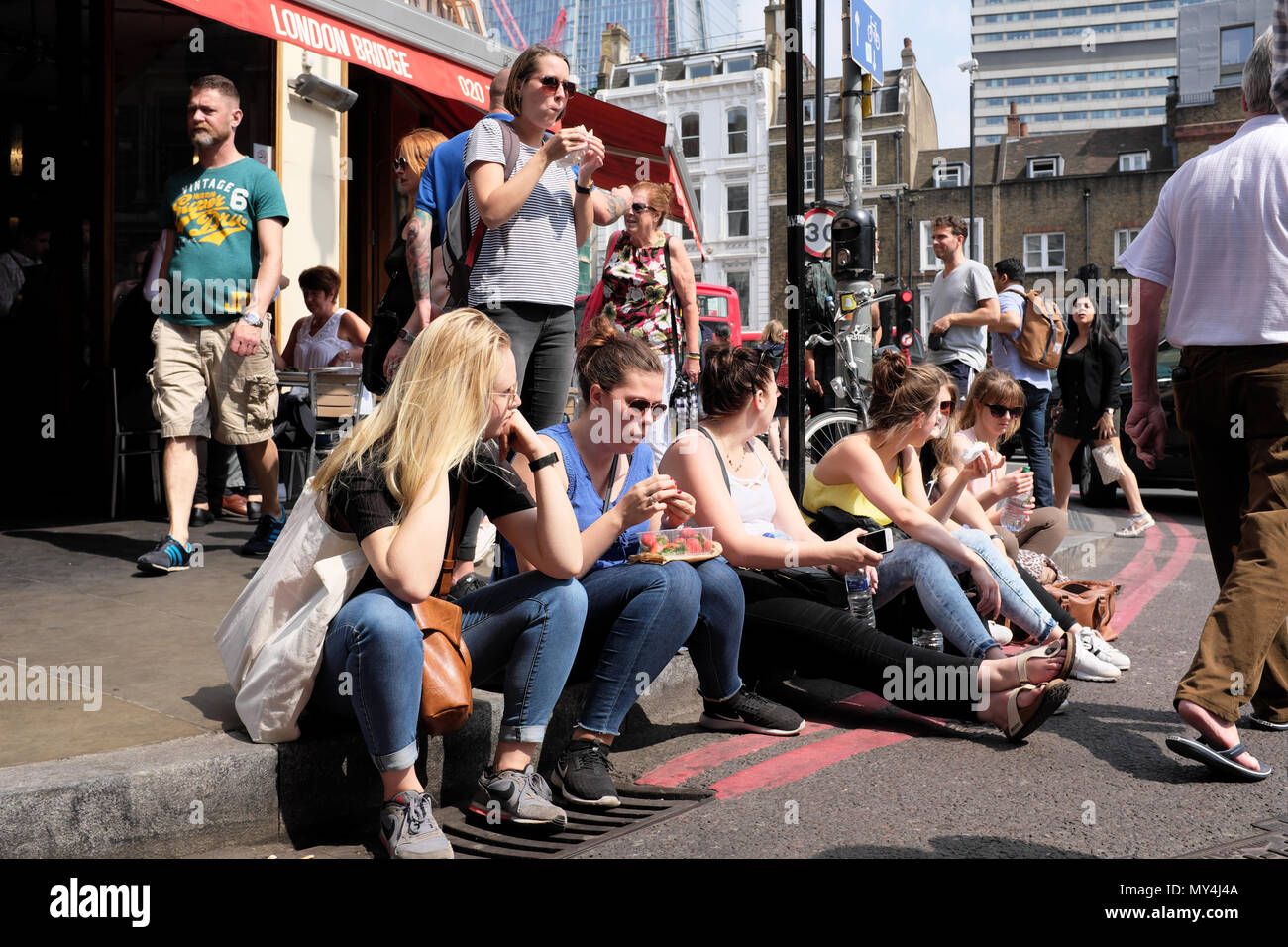 Kerb street food london hi-res stock photography and images - Alamy
