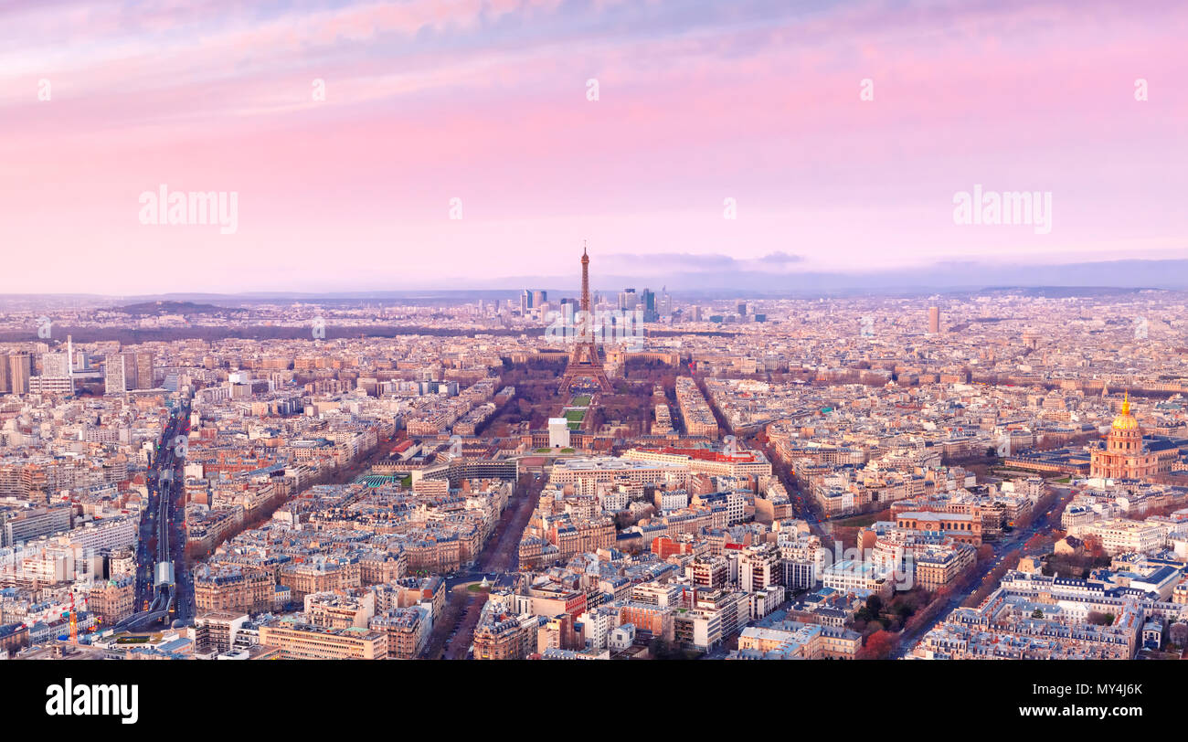 Eiffel tower sundown paris france hi-res stock photography and images ...
