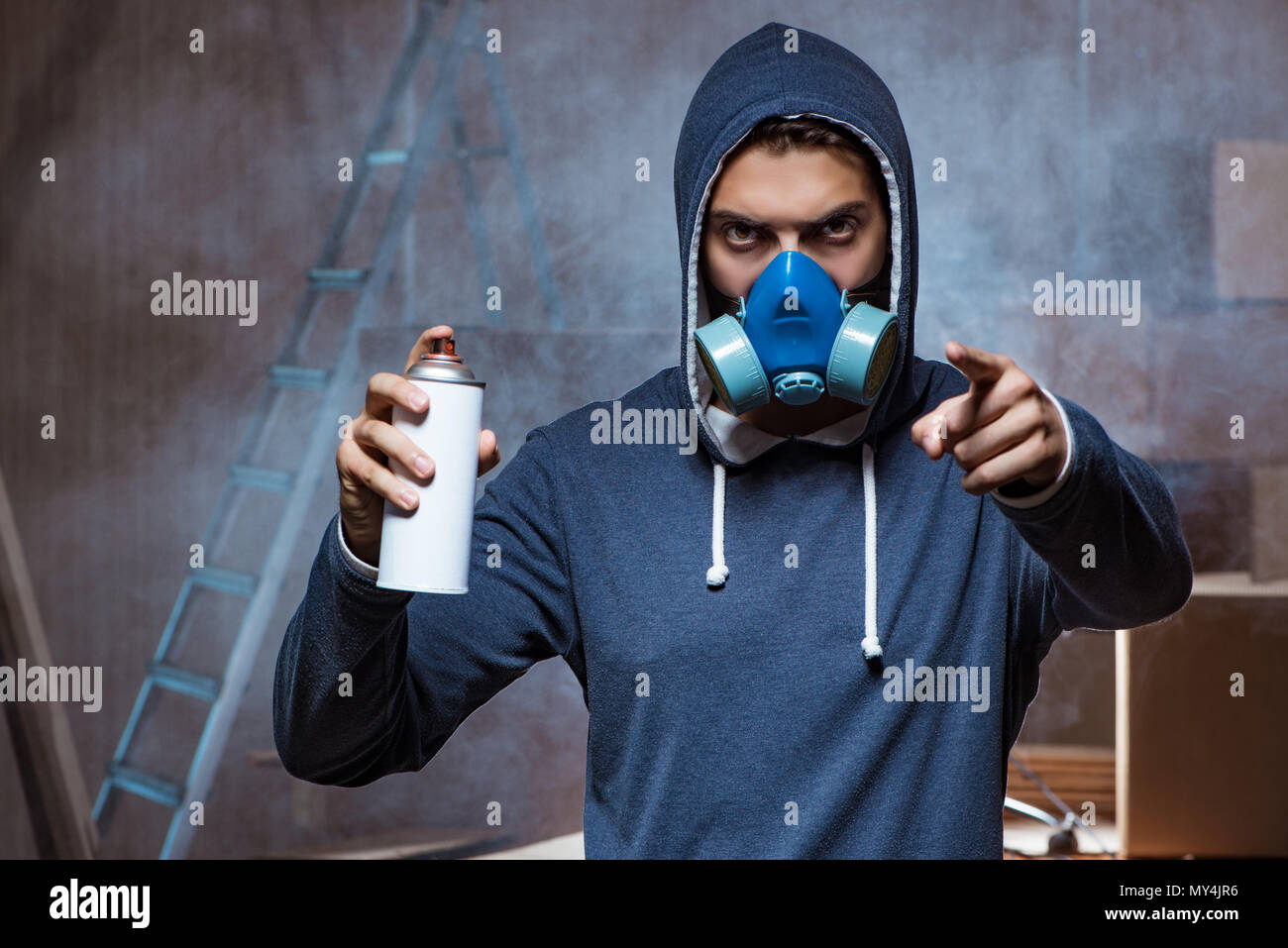 Back man in gas mask hi-res stock photography and images - Alamy