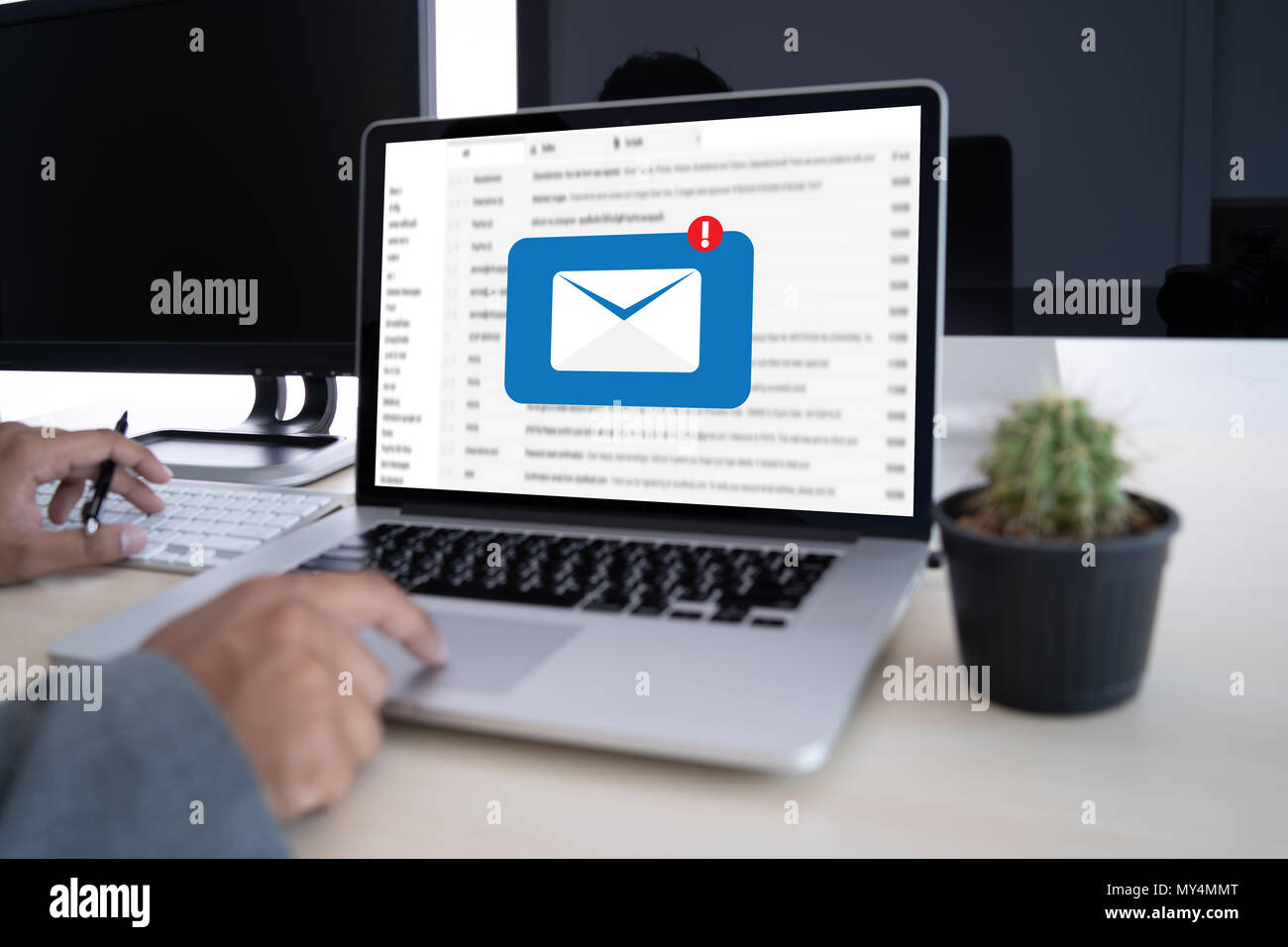 Mail Communication Connection message to mailing contacts phone Global ...