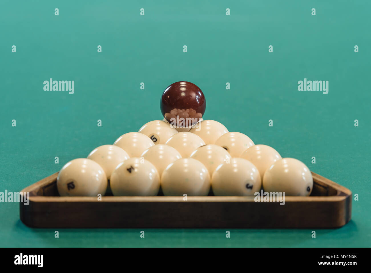 Pool balls set hi-res stock photography and images - Alamy