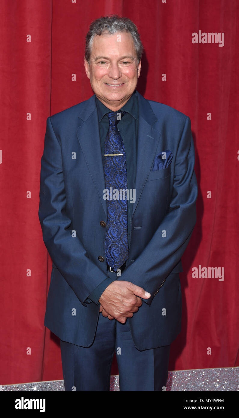 John middleton emmerdale hi-res stock photography and images - Alamy