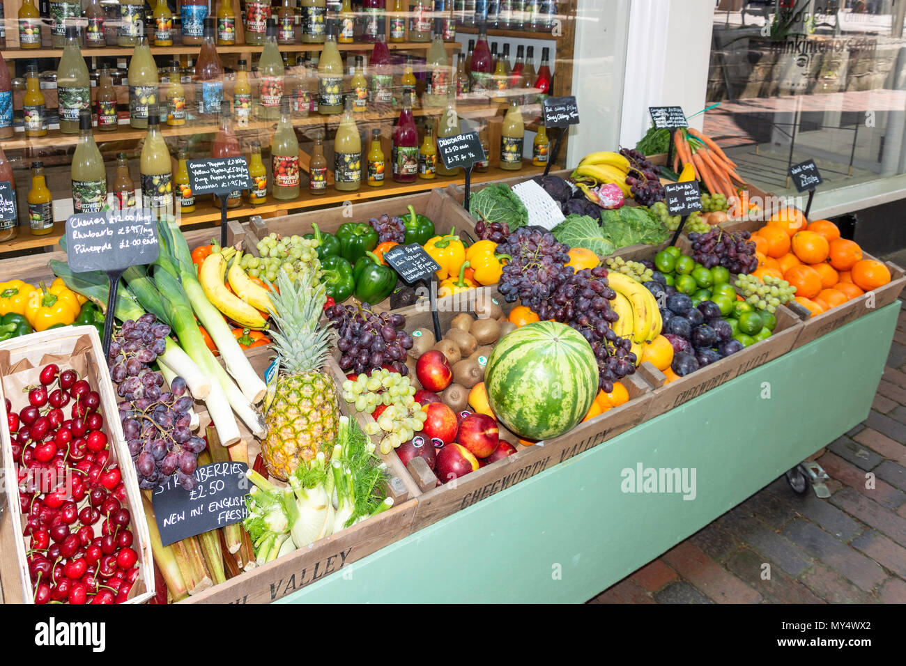 Vegetable display hi-res stock photography and images - Alamy