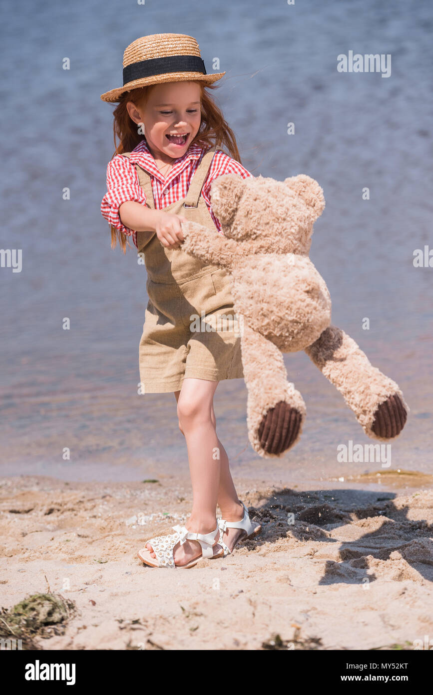Dancing Teddy Bear High Resolution Stock Photography and Images - Alamy