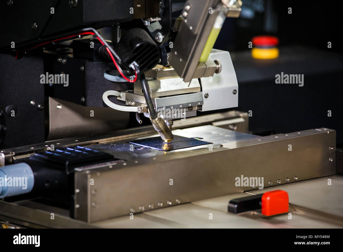 Flip chip bonding hi-res stock photography and images - Alamy