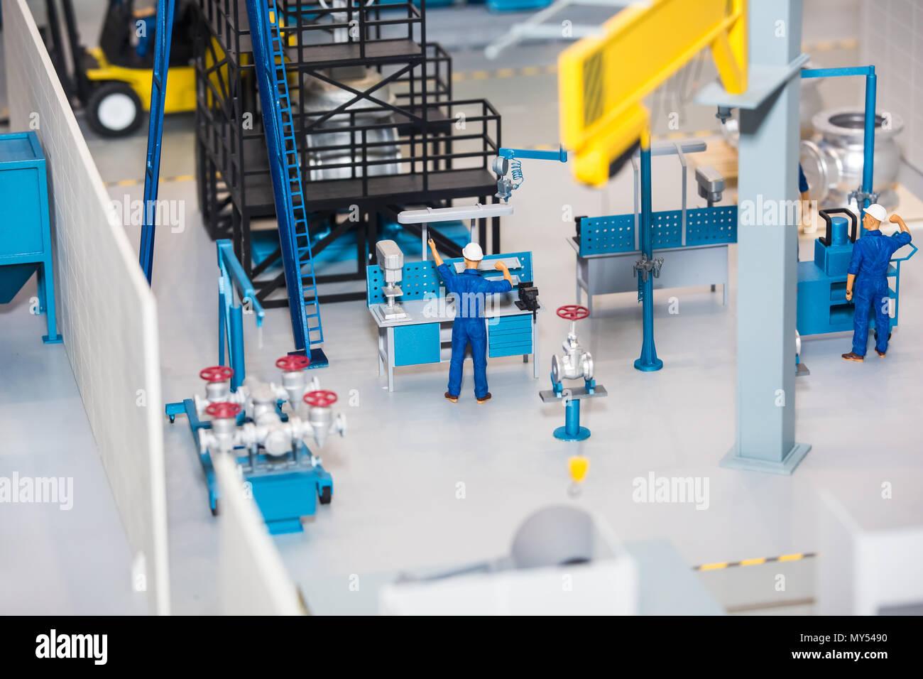 Industrial scale hi-res stock photography and images - Alamy