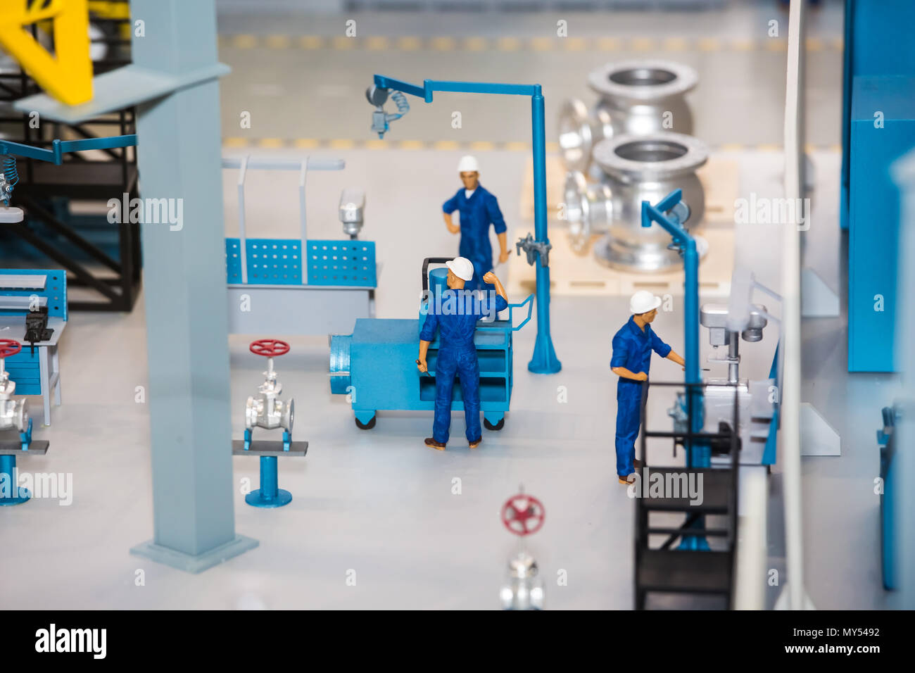 Scale engineering hi-res stock photography and images - Alamy